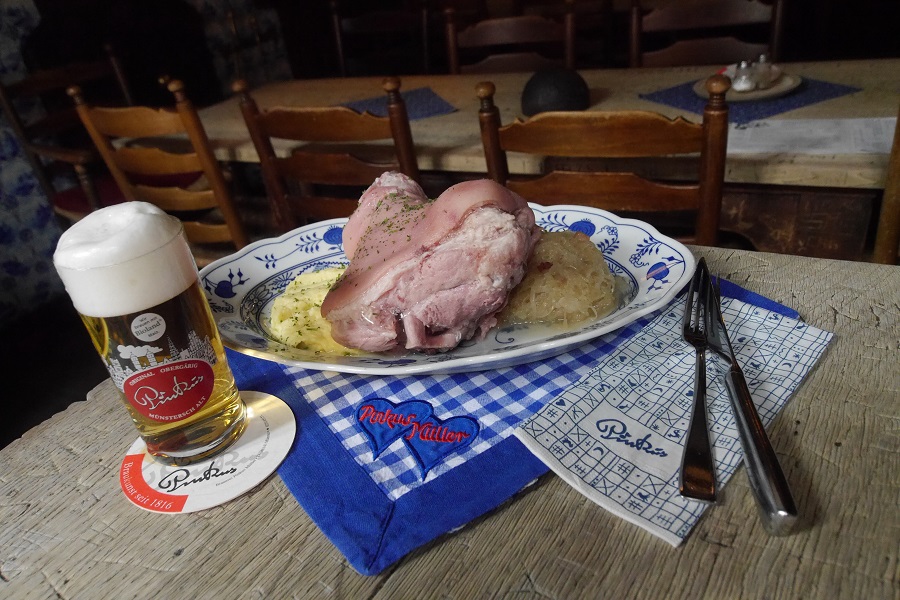 Pinkus Müller Altbierküche, Münster - Restaurant, Deutsche Küche ...